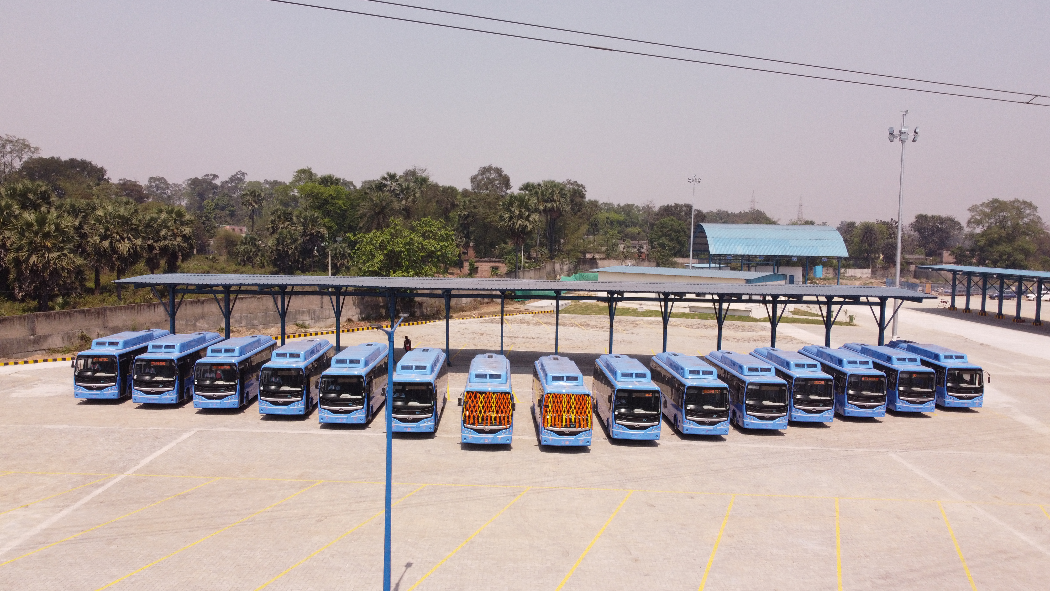 Tata Steel launches 20 electric buses for employees | The Avenue Mail