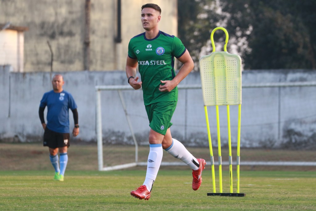 Jamshedpur FC signs Australian defender Dylan Fox | The Avenue Mail