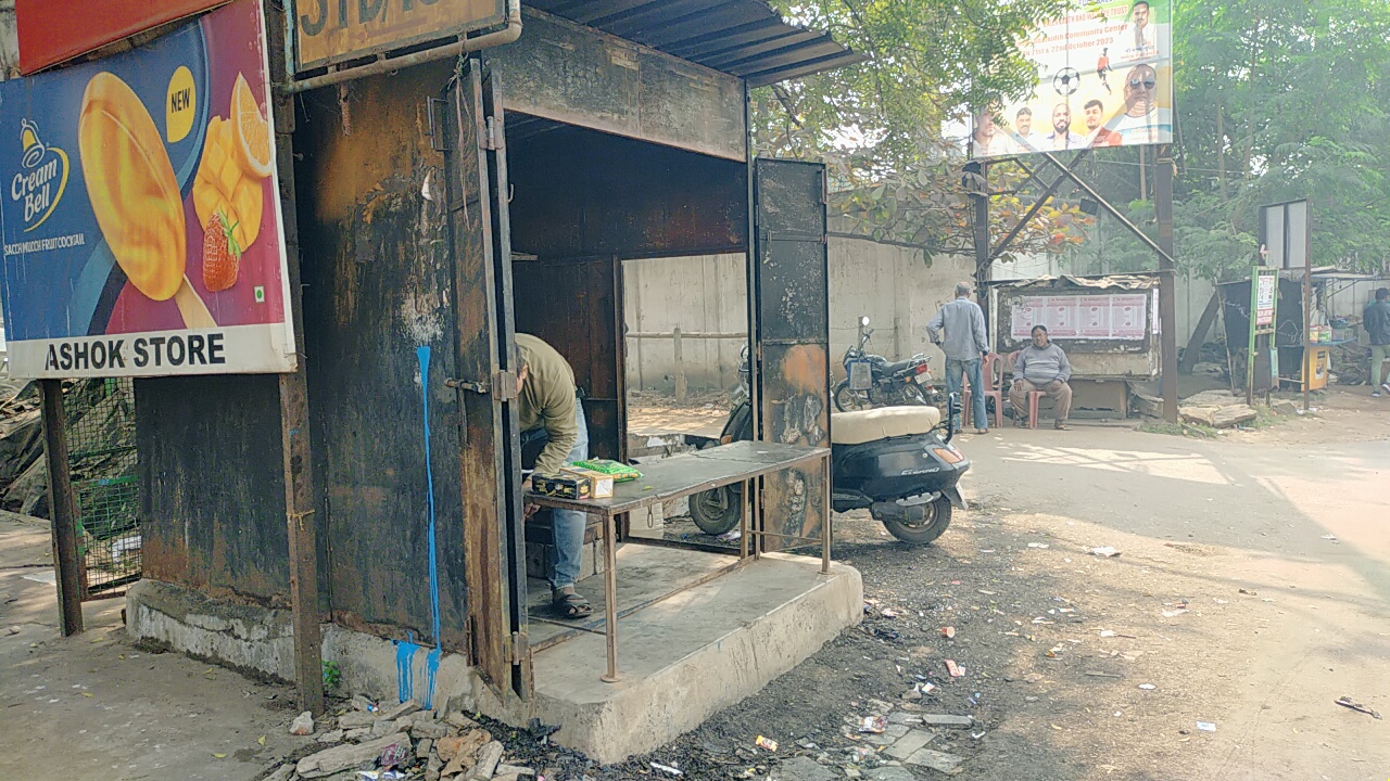 Jamshedpur: Fire at kiosk in Dhatkidih | The Avenue Mail