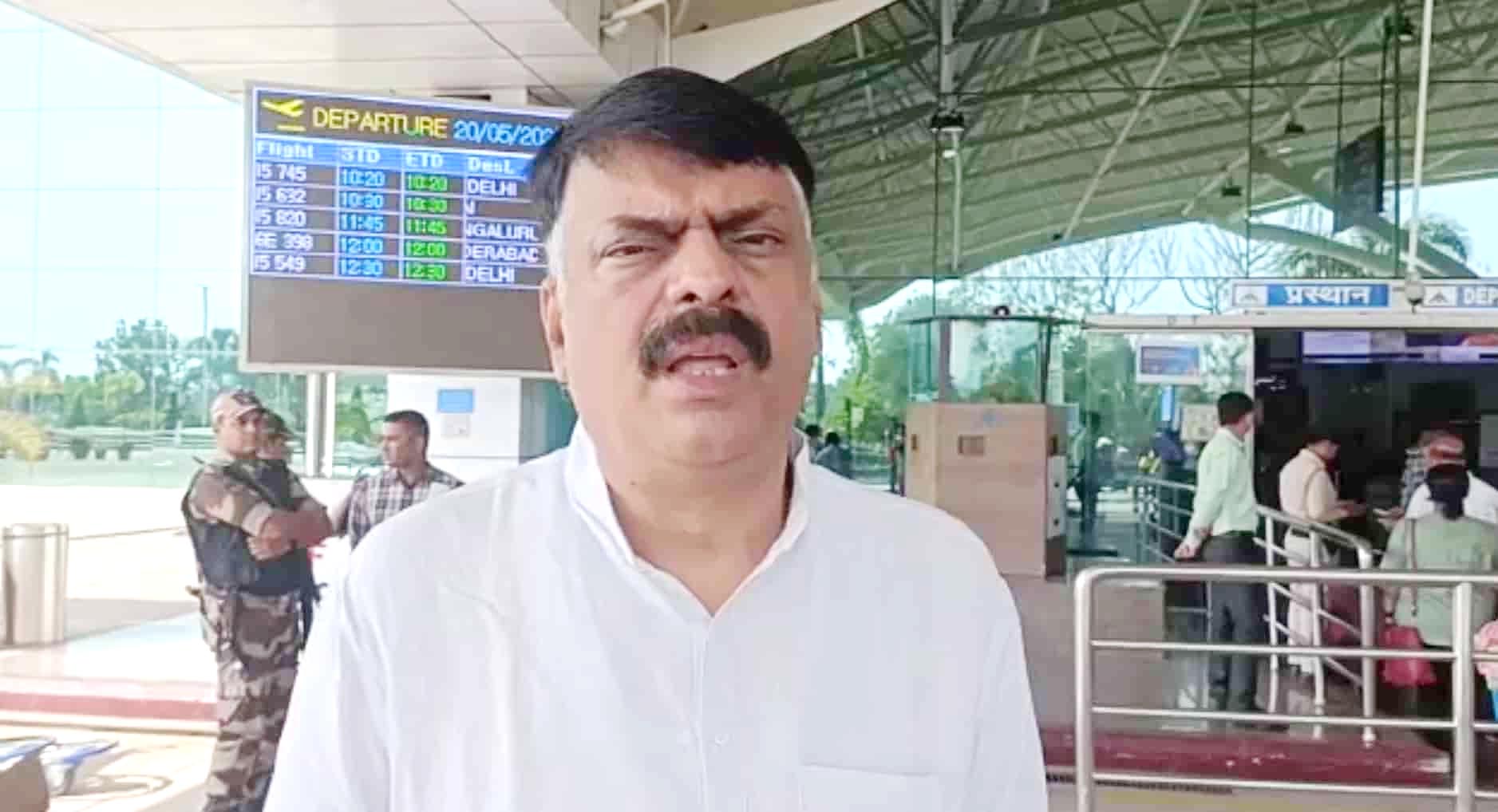 Jharkhand Congess prez Rajesh Thakur skips Delhi summon | The Avenue Mail