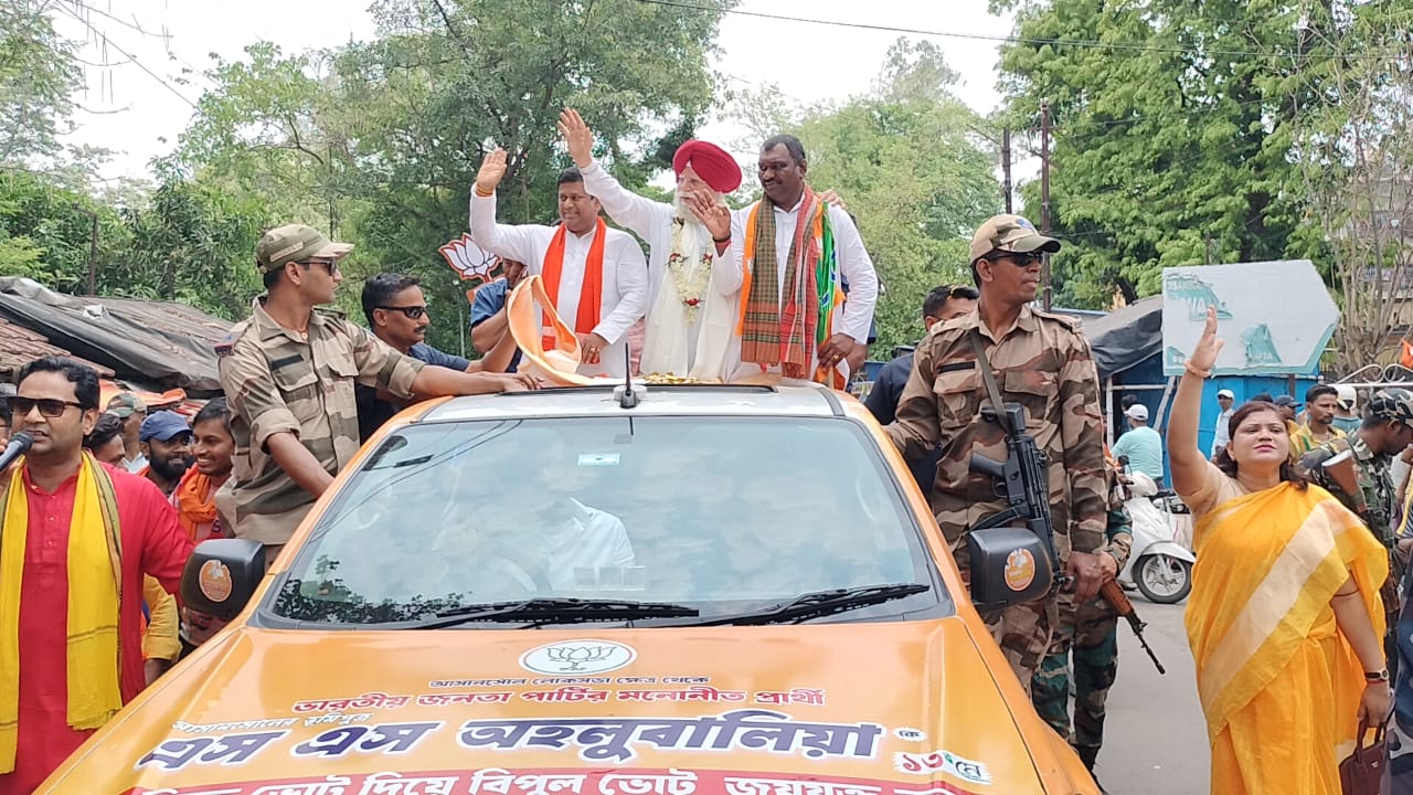 Amar Bauri rallies support for BJP's SS Ahluwalia in Asansol | The ...