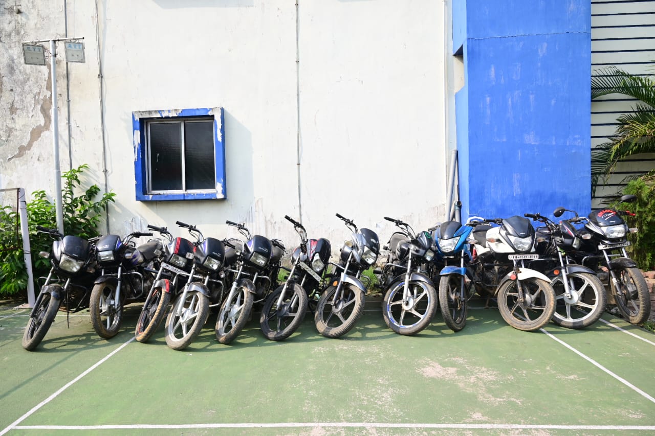 Interstate bike theft gang busted in Jamshedpur: three arrested, 12 ...