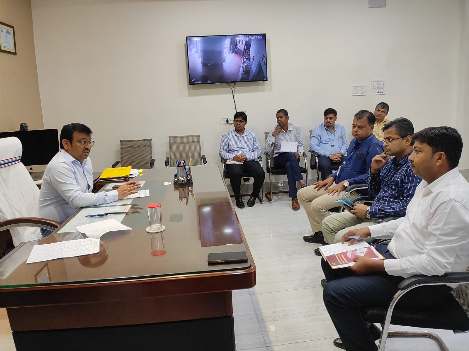 JNAC Deputy Municipal Commissioner directs Jamshedpur banks to Expedite ...