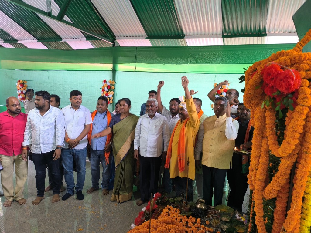 Congress responsible for all firing incidents in Kolhan: Champai Soren ...