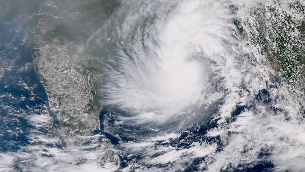 Cyclone Dana triggers heavy rain alert in Jamshedpur | The Avenue Mail