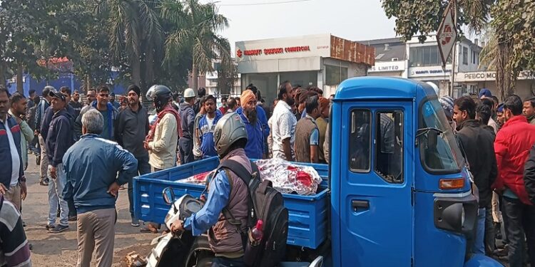 Jamshedpur man killed in Adityapur road accident, protestors block road ...