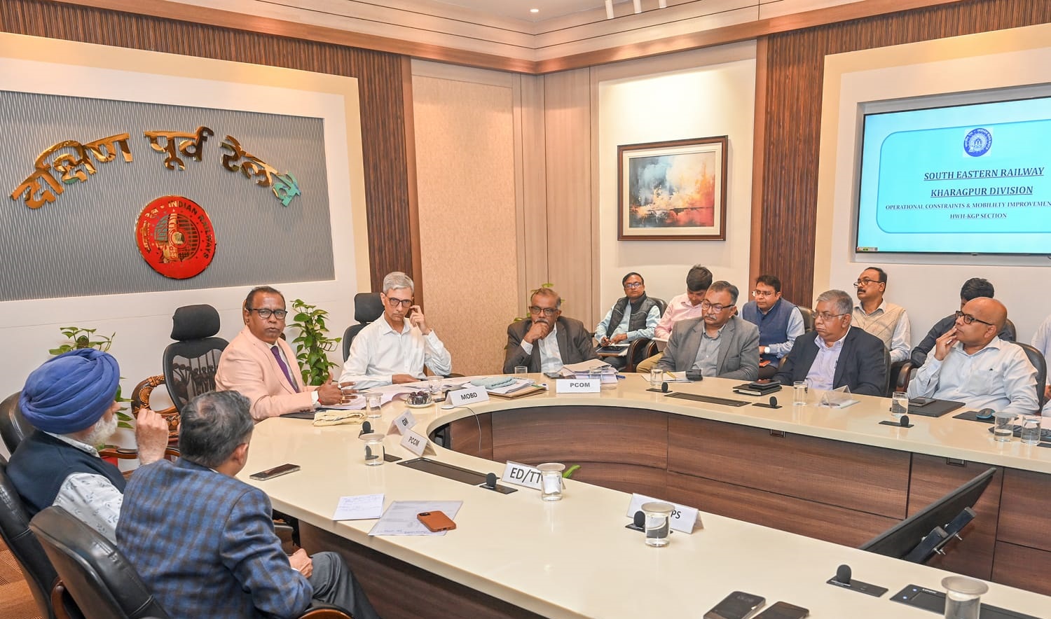 Railway board member Hitendra Malhotra visits South Eastern Railway ...