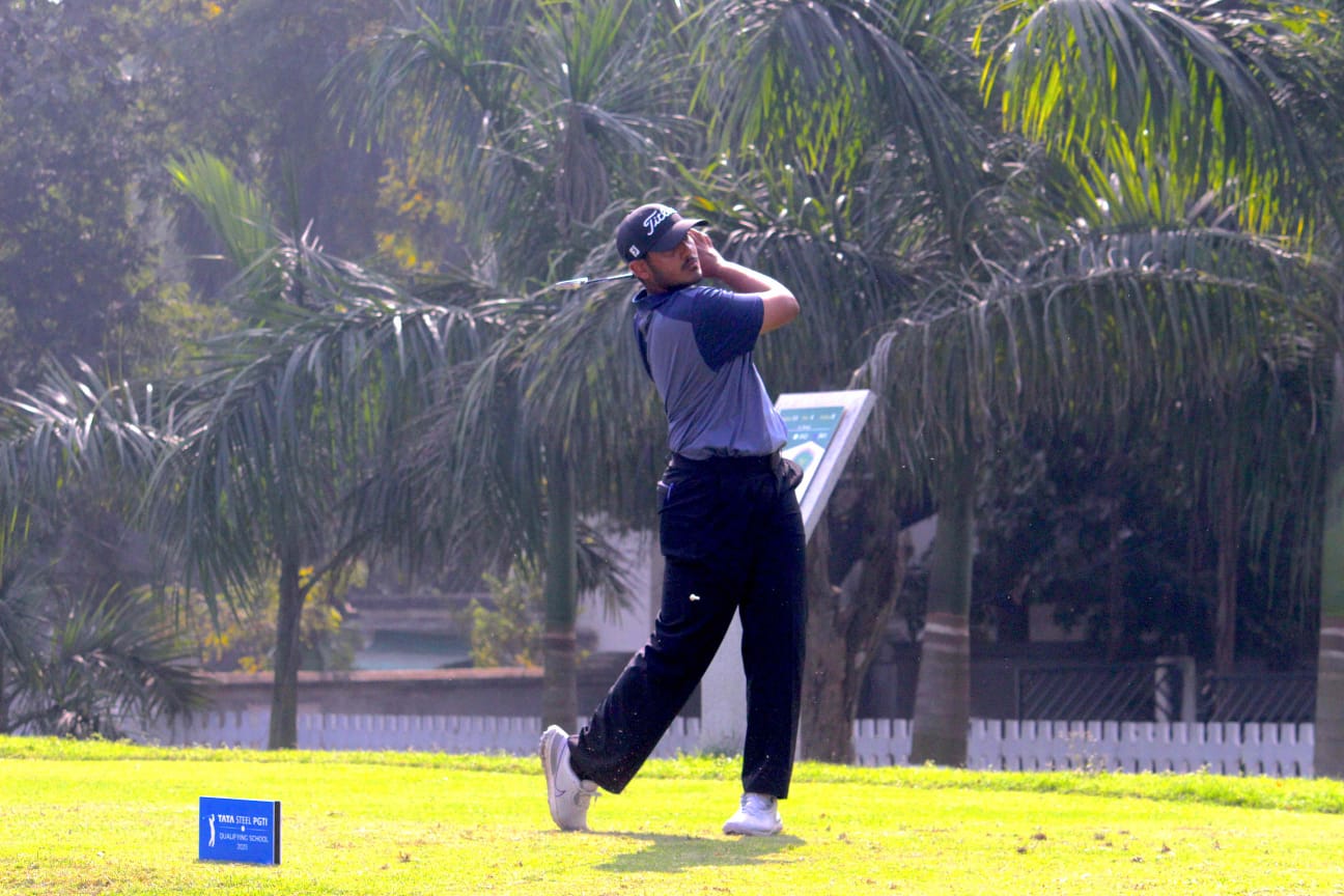Pune's teenage amateur Aditya Garg sets the pace in round one of Pre ...
