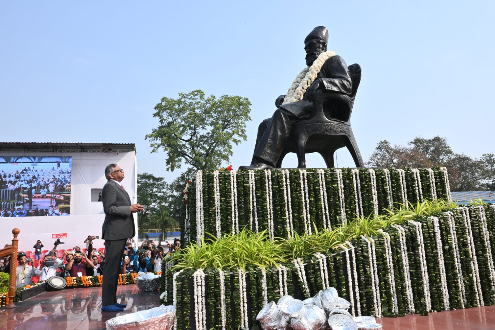 Jamshedpur pays homage to Founder Jamsetji Tata | The Avenue Mail