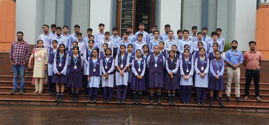 Govind Vidyalaya students explore science at CSIR-NML Jamshedpur | The ...