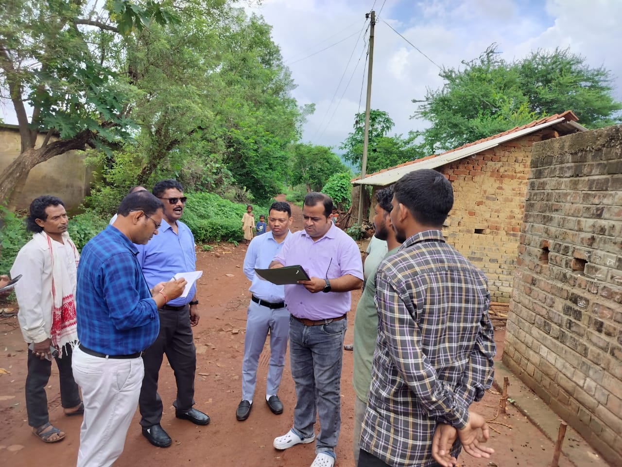 Jamshedpur DDC reviews development schemes in Potka block | The Avenue Mail