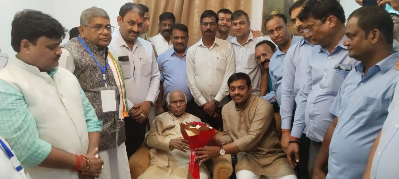 Tata Motors Workers Union Jamshedpur welcomes Sanjeeva Reddy | The ...