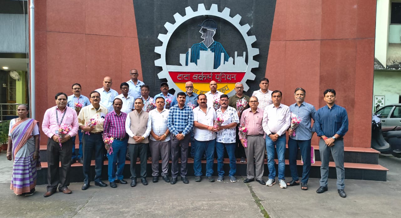 Tata Workers Union felicitates retired Tata Steel employees | The ...