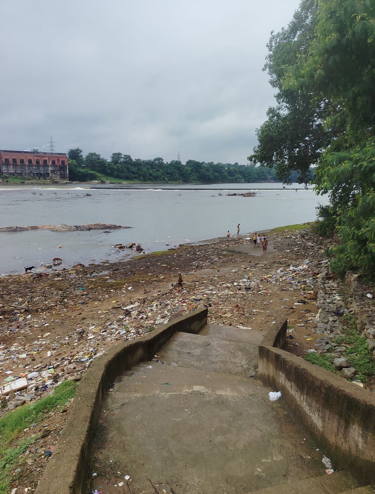 Saryu Roy’s representative calls for immediate cleaning of Chhath Ghats ...