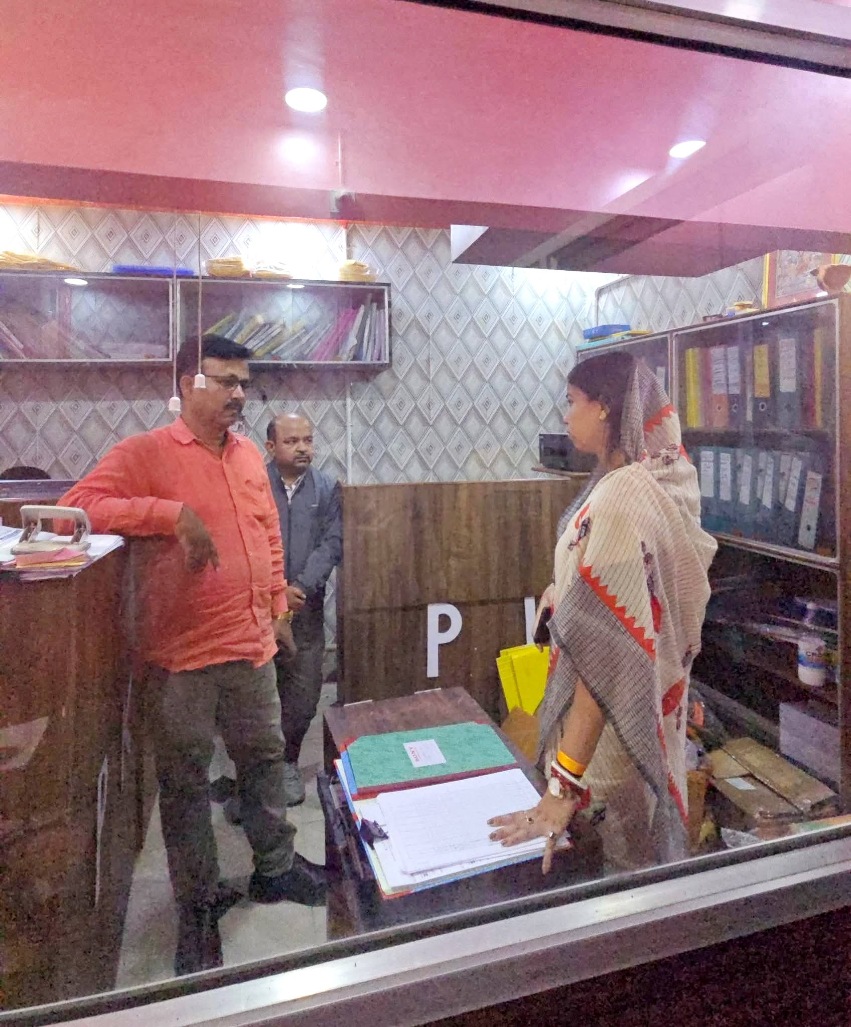Jamshedpur MLA Purnima Sahu reviews works, slams police over loot ...