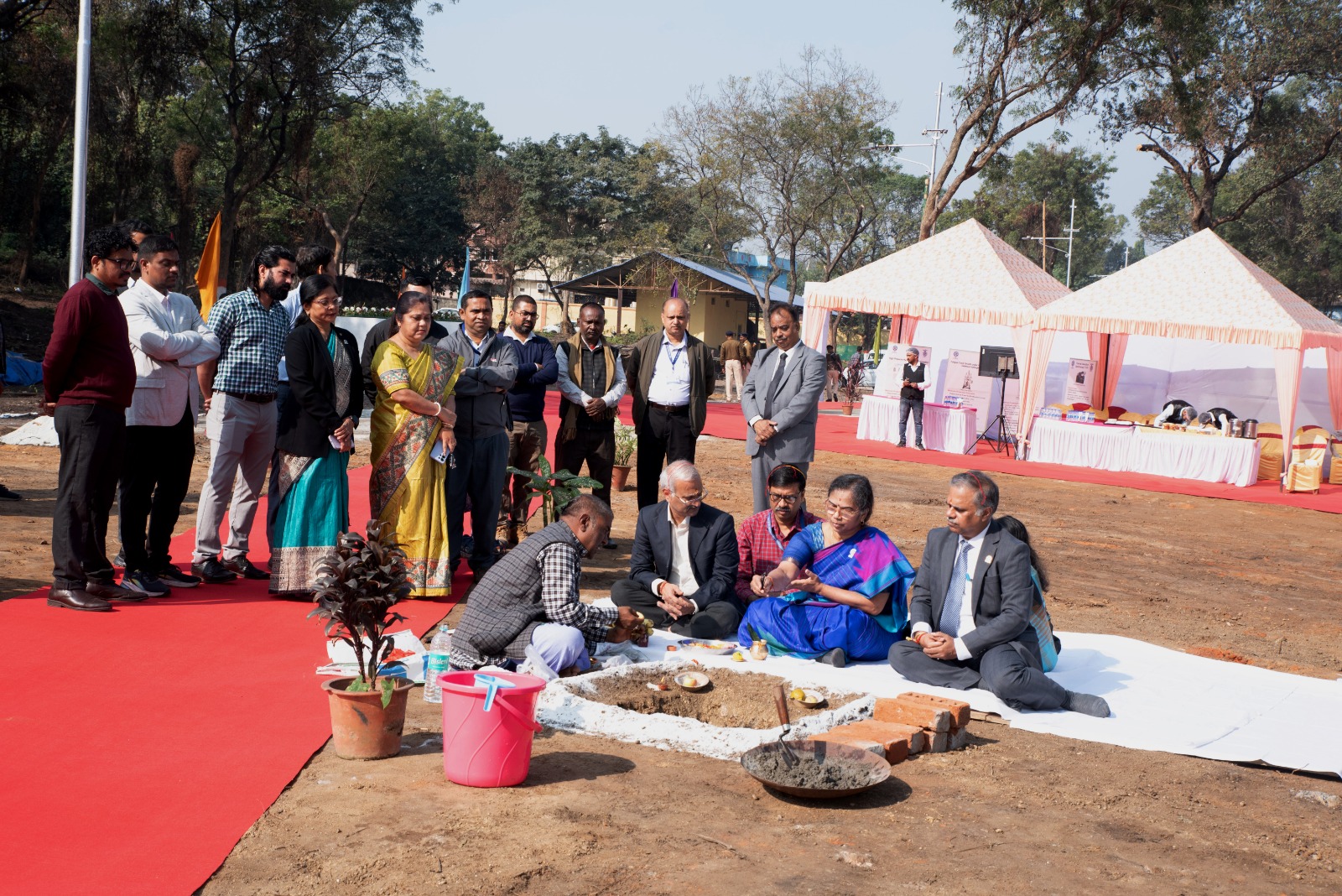 CSIR DG Dr. Kalaiselvi lays foundation for Green Hydrogen Test ...