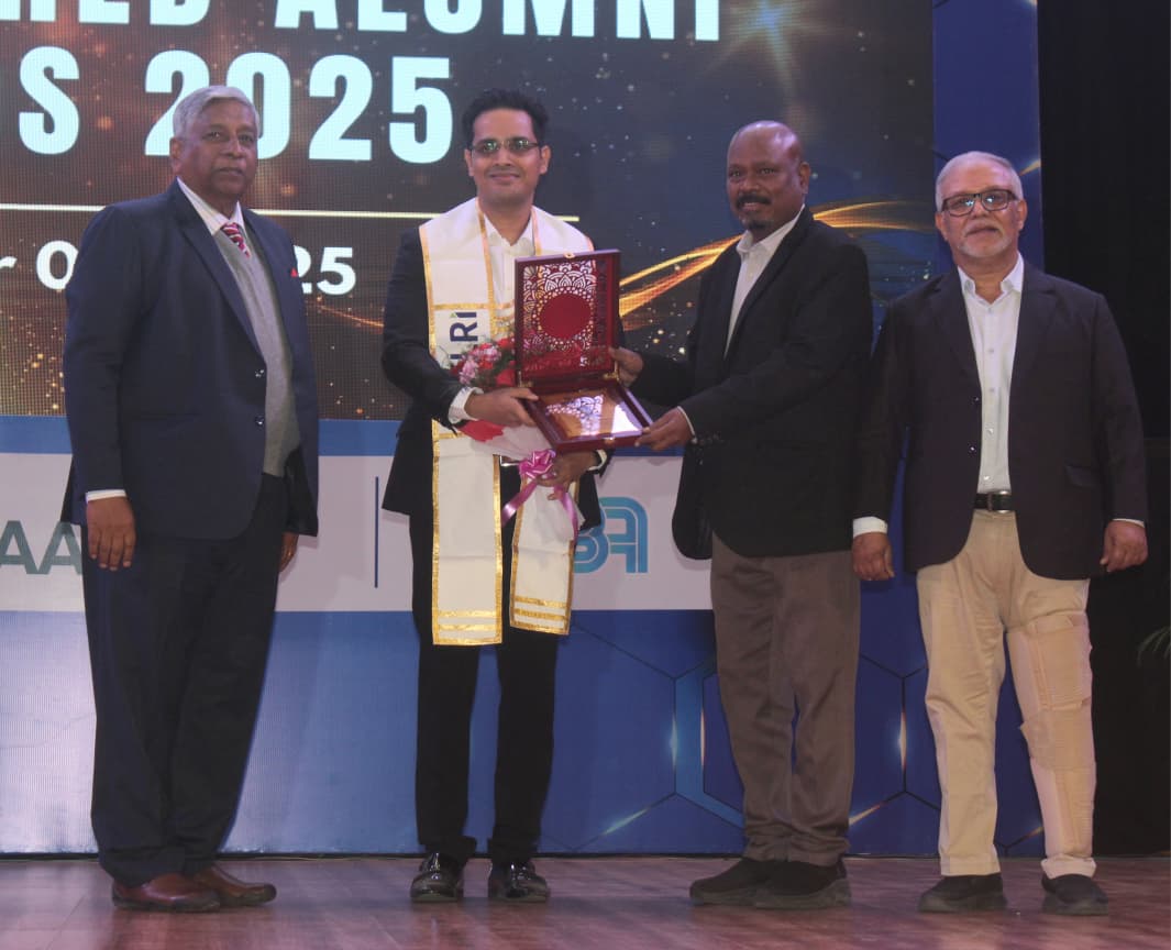 136 Alumni Reunite at XLRI Jamshedpur for Emotional Homecoming 2025 ...