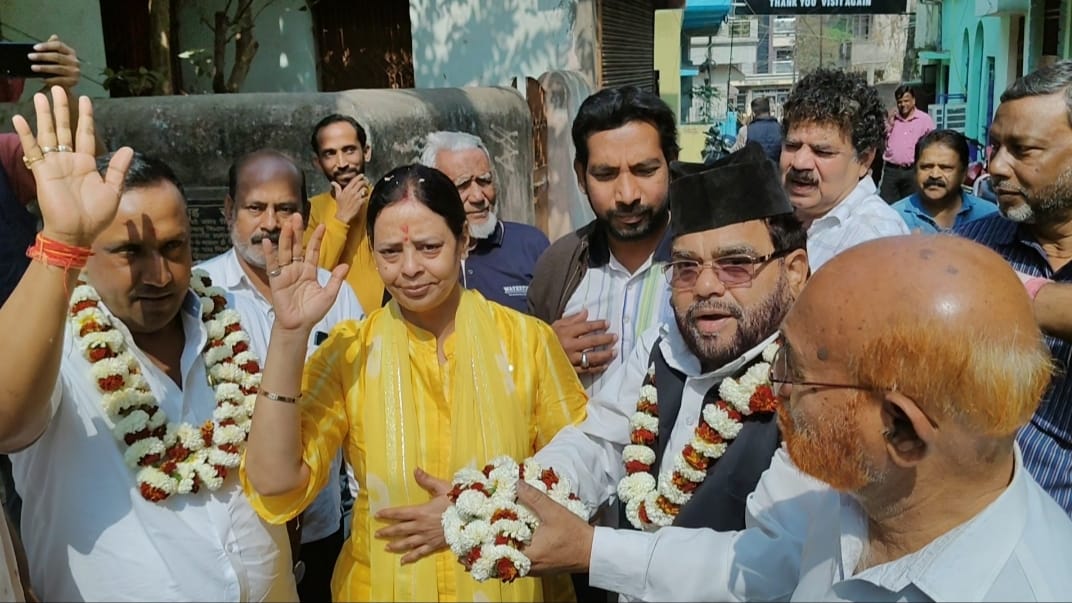 Sudha Gupta seeks support in Mohammadi Colony | The Avenue Mail