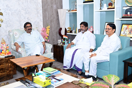 Telangana Dy CM Meets Hemant Soren for Rajya Sabha Elections | The ...
